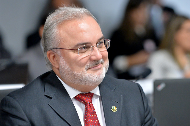 Jean Paul revela “frustração”, mas diz que se PT quiser, pode ser candidato