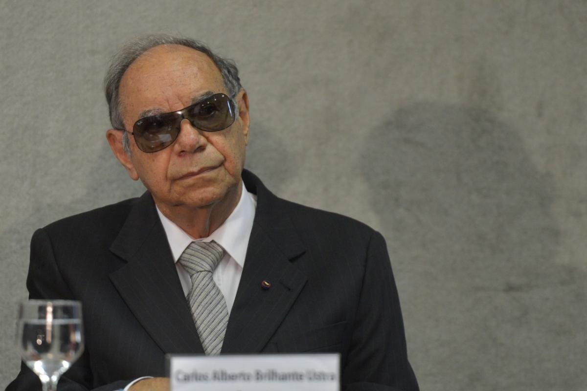 Girão homenageia Ustra, chefe do DOI-CODI na ditadura militar, como ...